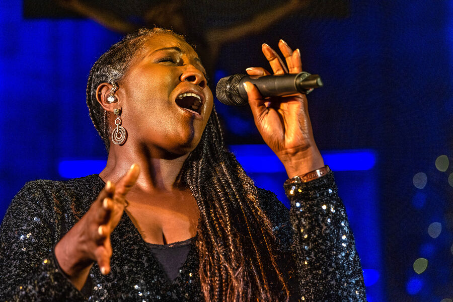Veranstaltung - Weihnachts-Gospelkonzert Tracey J. Campbell / London ...